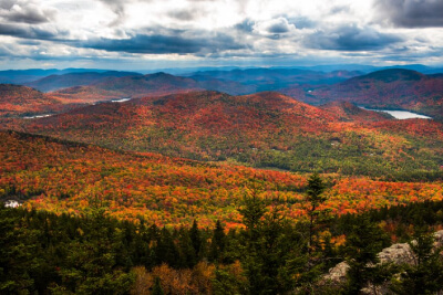 Adirondack Fall Foliage Guide: Where & When to Leaf Peep